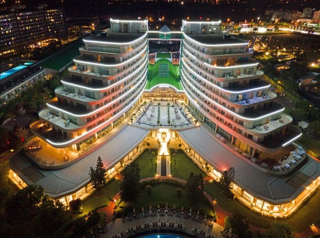 MIRACLE RESORT HOTEL STEEL STRUCTURES